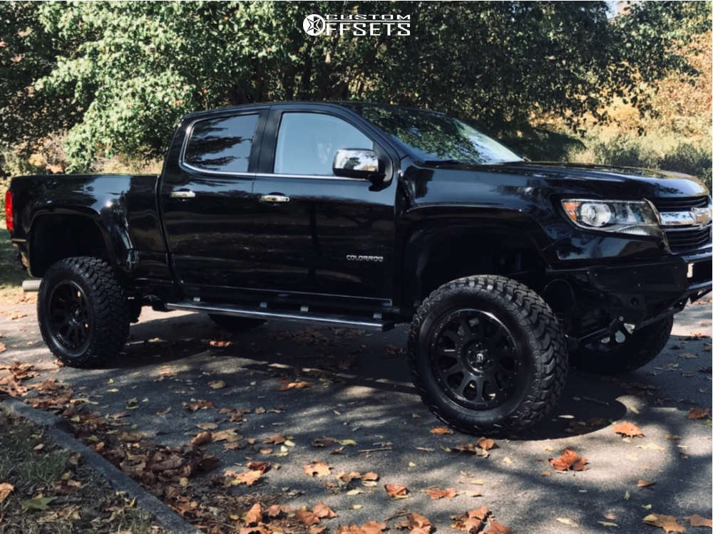 2017 Chevrolet Colorado with 20x9 0 Fuel Triton and 35/12.5R20 Arroyo ...