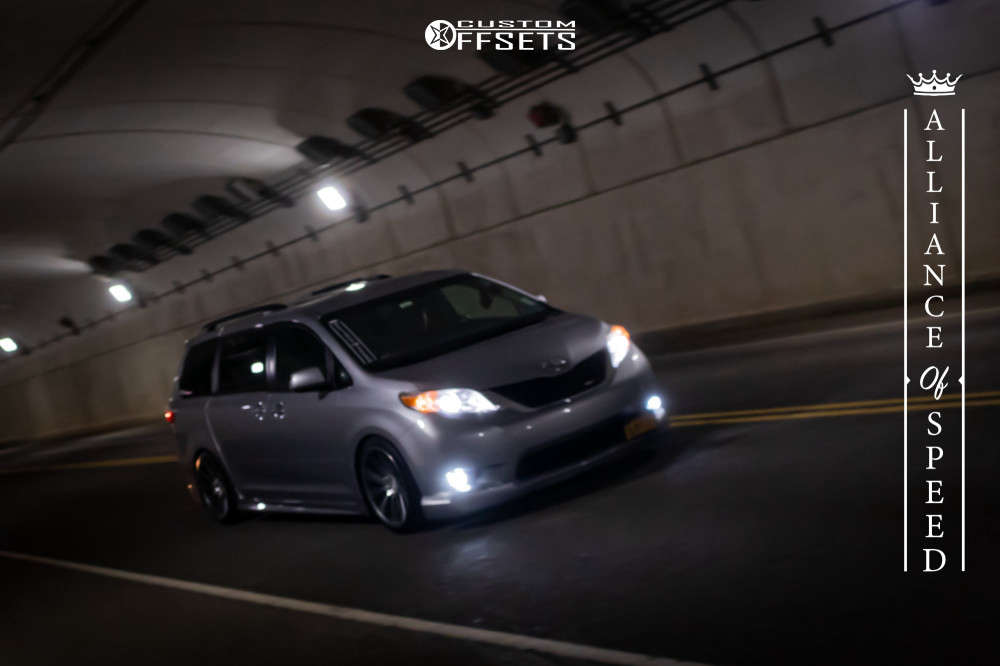2015 Toyota Sienna with 20x10.5 25 Verde Quantum and 275/35R20 Uniroyal ...