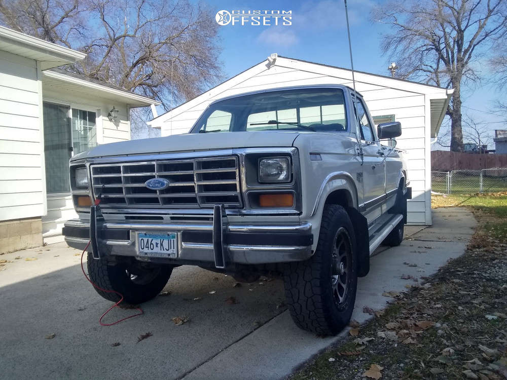 1986 Ford F-250 with 20x9 12.7 Method Mr305 and 275/65R20 Falken ...
