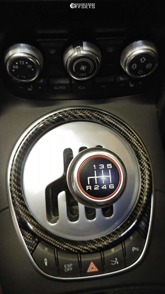 2009 Audi R8 with 20x9 38 HRE P40SC and 245/30R20 Michelin Pilot Sport ...