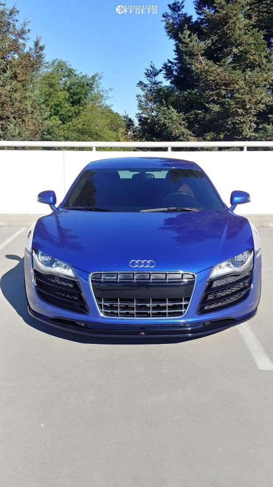 2009 Audi R8 with 20x9 38 HRE P40SC and 245/30R20 Michelin Pilot Sport ...