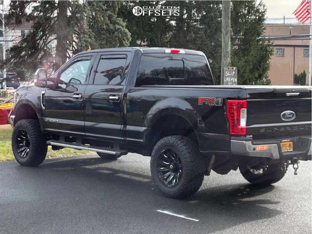 2017 Ford F-350 Super Duty with 20x10 -18 Fuel Blitz and 35/12.5R20 ...