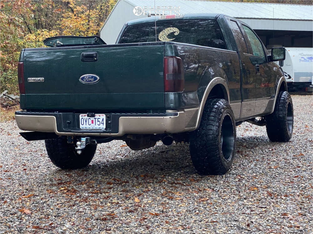 2004 Ford F-150 with 20x12 -44 Hostile Sprocket and 35/12.5R20 Federal ...