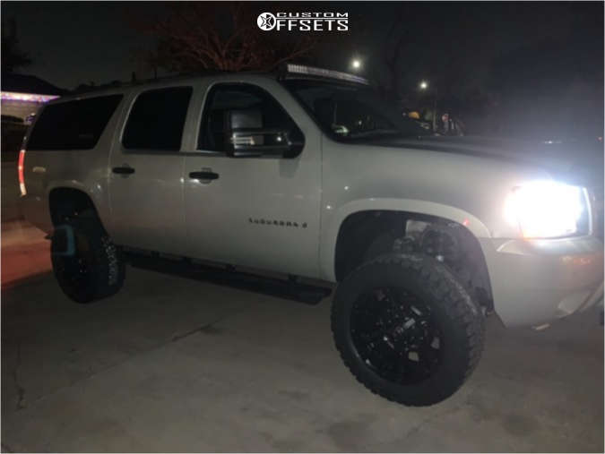 2007 Chevrolet Suburban with 20x10 -18 Fuel Vapor and 305/55R20 ...