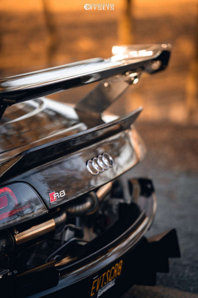 2009 Audi R8 with 19x8.5 29 Rotiform Zmo-m and 245/35R19 Nankang AR-1 ...