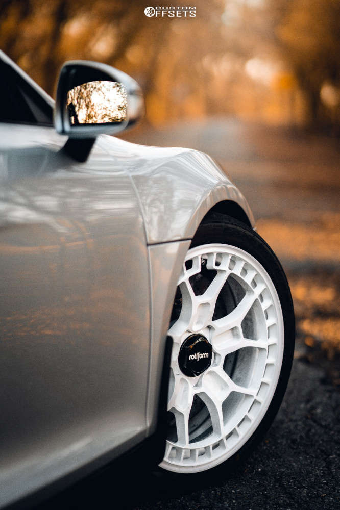 2009 Audi R8 with 19x8.5 29 Rotiform Zmo-m and 245/35R19 Nankang AR-1 ...