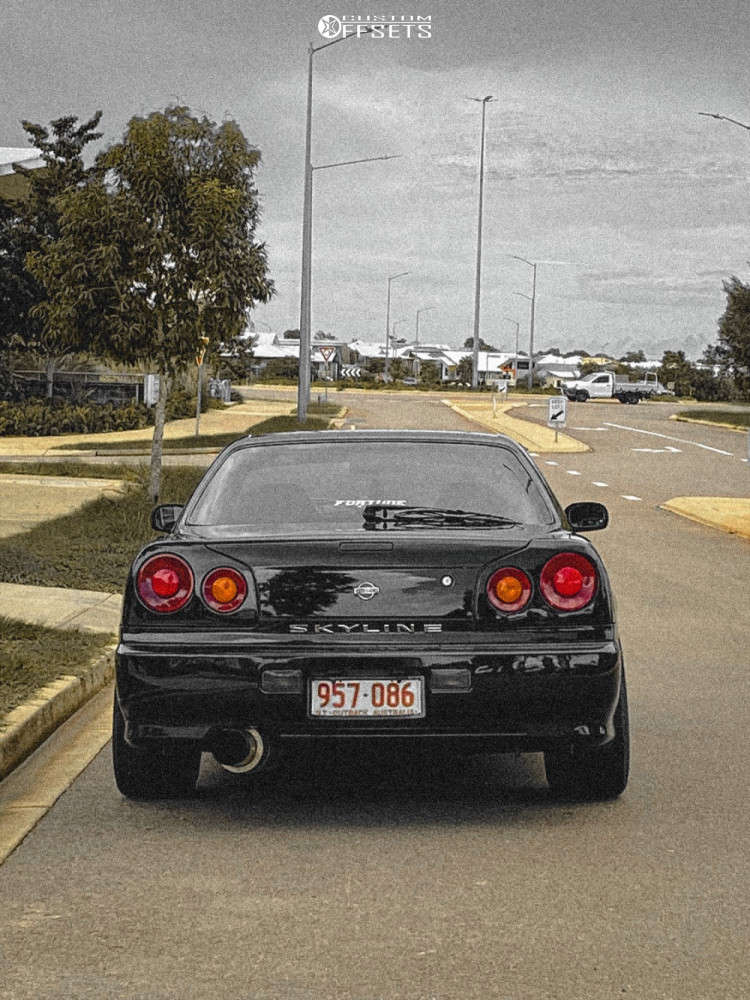 1998 Nissan Skyline R34 with 18x9.5 15 Enkei Rpf1 and 245/40R18 ...