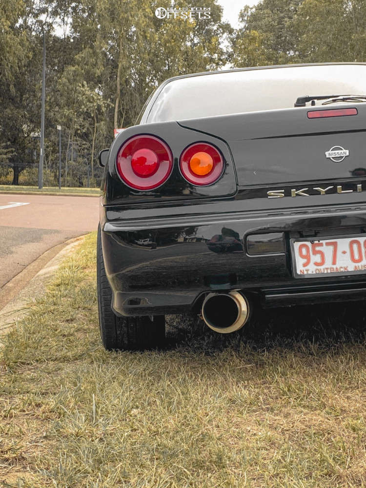 1998 Nissan Skyline R34 with 18x9.5 15 Enkei Rpf1 and 245/40R18 ...