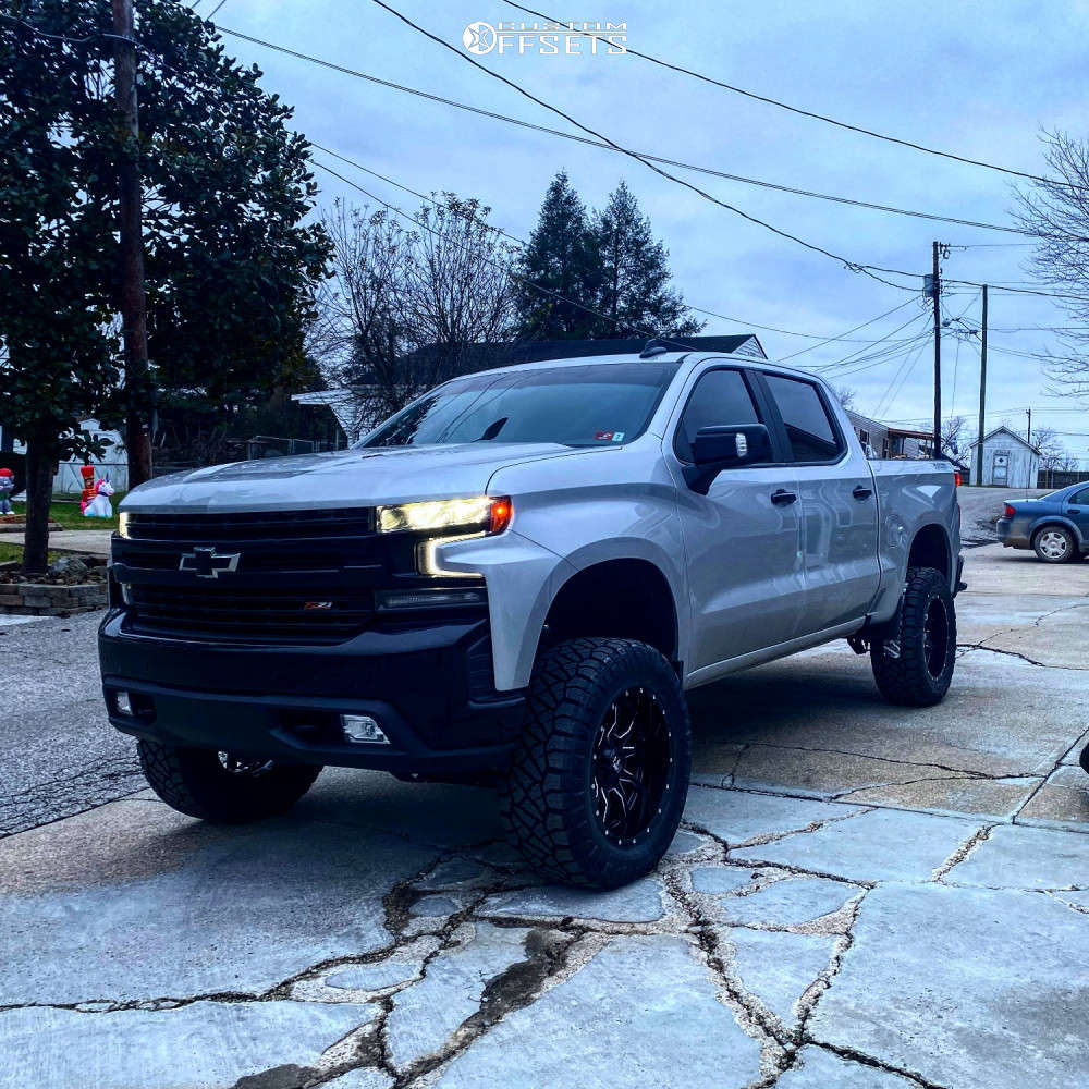 2020 Chevrolet Silverado 1500 with 20x10 -19 Fuel Vandal and 35/12.5R20 ...
