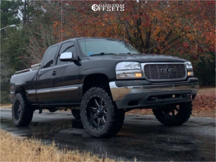 2002 GMC Sierra 1500 with 20x10 -24 Fuel Maverick D538 and 33/12.5R20 ...