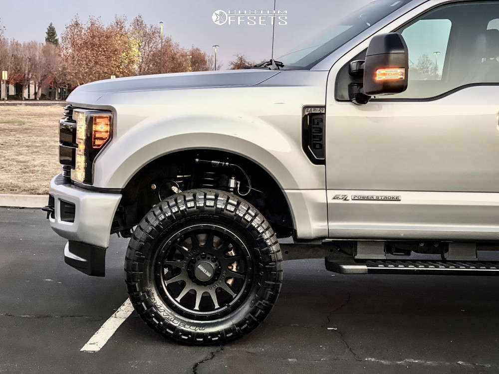 2019 Ford F-350 Super Duty with 20x9 -12 Method Nv and 35/13.5R20 Nitto ...