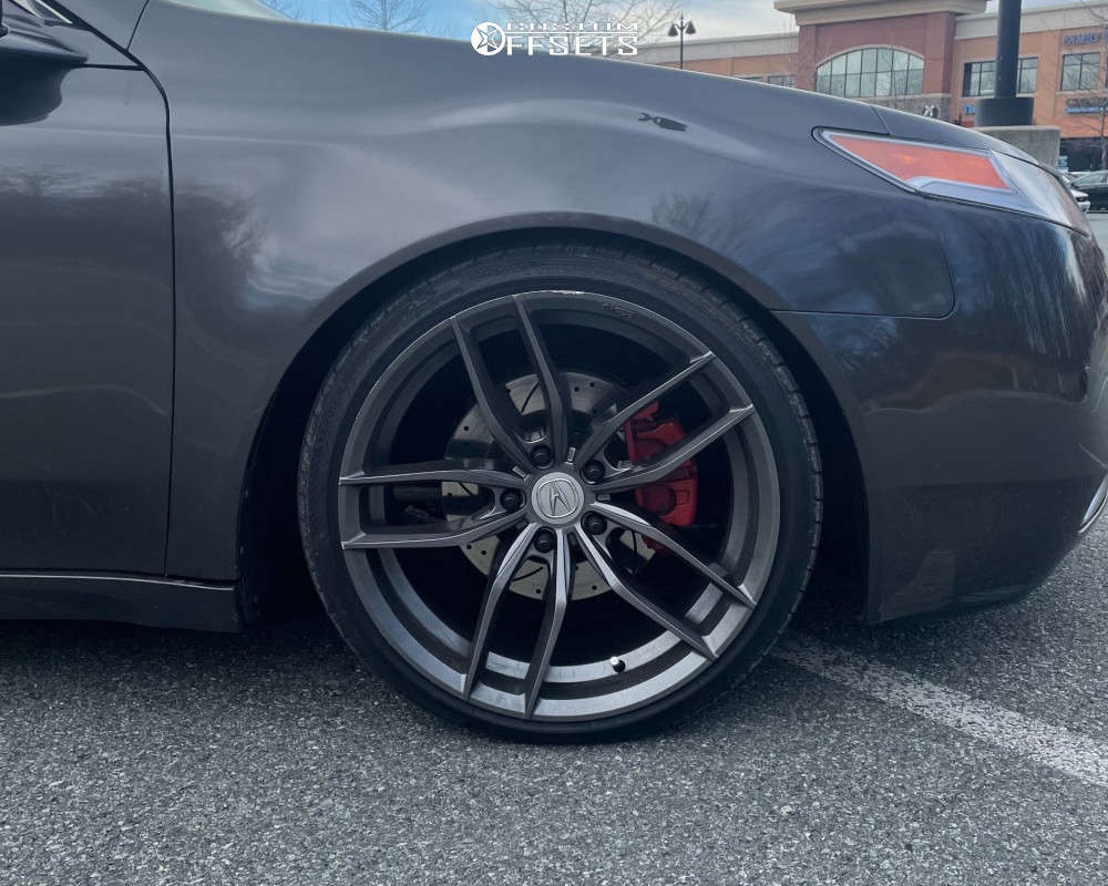 2010 Acura TL with 20x10 40 Niche Vosso and 245/35R20 Primewell Sport ...