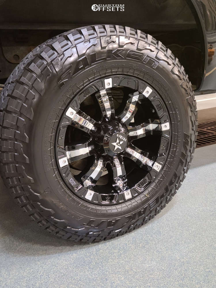 2013 Ford F-250 Super Duty with 18x9 -12 RBP 94R and 33/12.5R18 Falken ...
