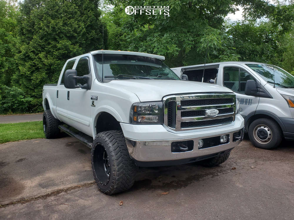 2002 Ford F-250 Super Duty with 20x12 -44 Moto Metal Mo962 and 33/12 ...