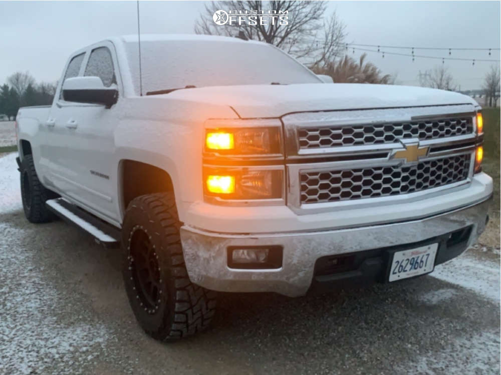 2015 Chevrolet Silverado 1500 with 18x9 -12 Method Mesh and 285/65R18 ...