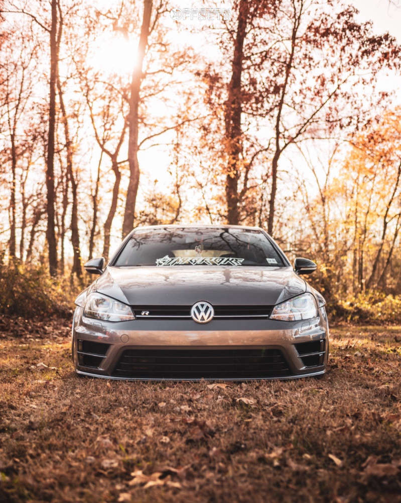 2016 Volkswagen Golf R with 18x9.5 22 BBS Rs and 205/40R18 Nitto Neo ...