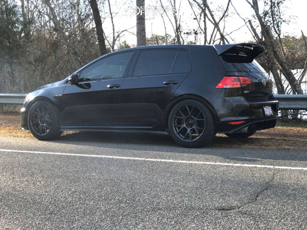 2017 Volkswagen GTI with 18x8.5 43 Konig Ampliform and 235/45R18 ...