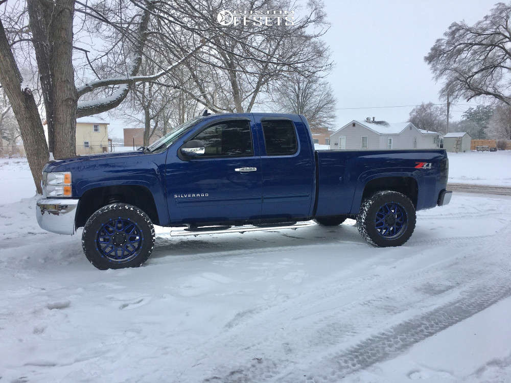 2013 Chevrolet Silverado 1500 with 20x10 -18 XD Grenade and 33/12.5R20 ...