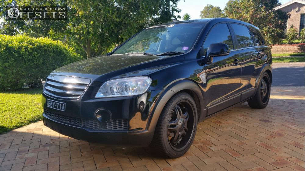 2007 Holden Captiva with 20x8.5 38 MST 725 and 245/8.5R20 Achilles ...