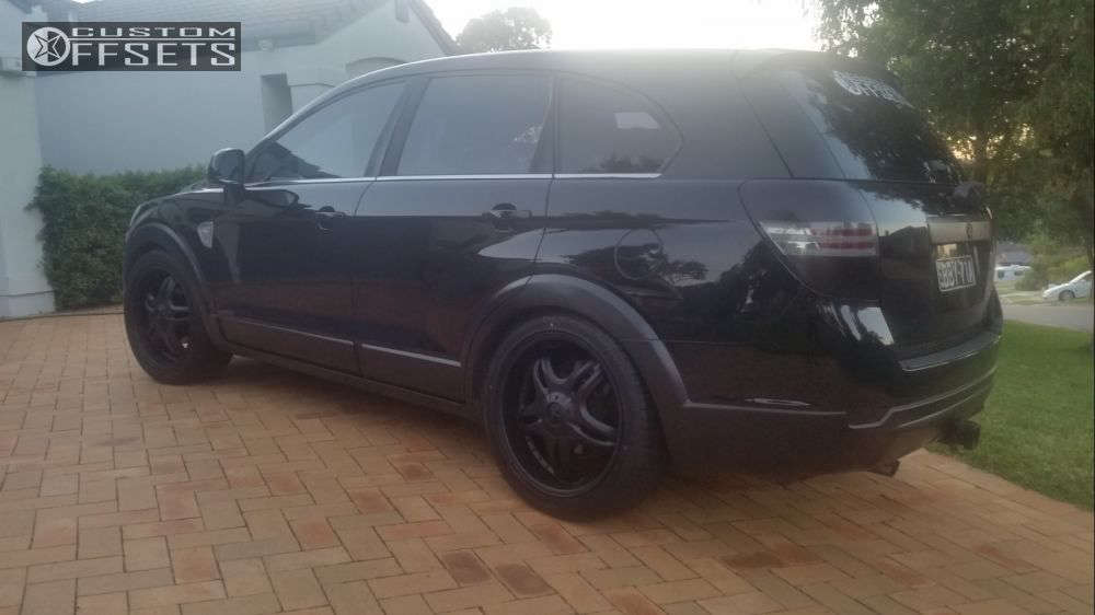 2007 Holden Captiva with 20x8.5 38 MST 725 and 245/8.5R20 Achilles ...