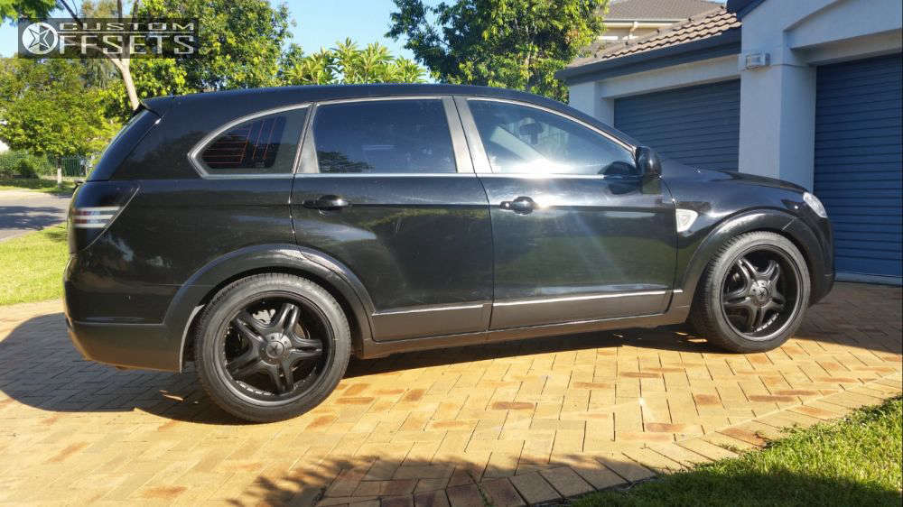 2007 Holden Captiva with 20x8.5 38 MST 725 and 245/8.5R20 Achilles ...