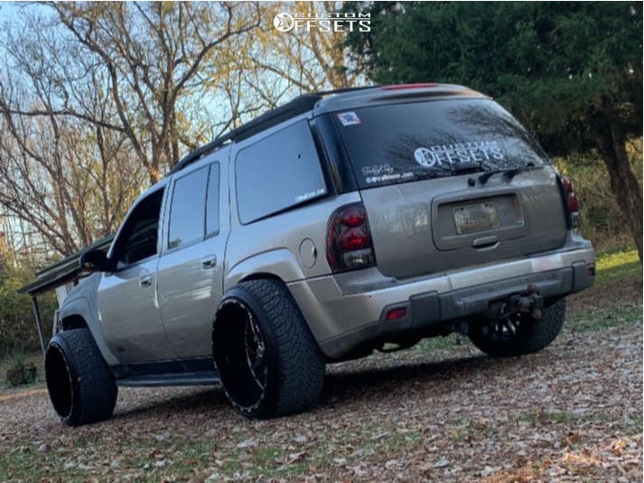 2004 Chevrolet Trailblazer EXT with 24x14 -76 TIS 544BM and 305/50R24 ...