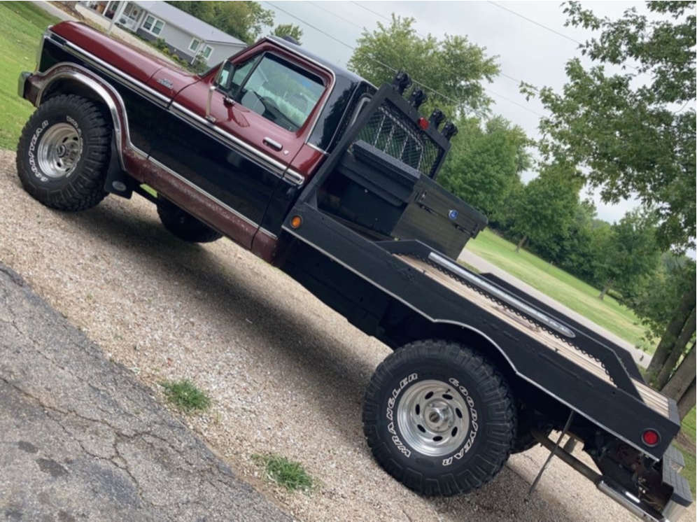 1979 Ford F-150 with 15x10 -25 Weld Racing Typhoon and 35/12.5R15 ...