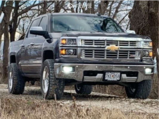 2015 Chevrolet Silverado 1500 with 20x10 -19 Fuel Ignite and 33/12.5R20 ...
