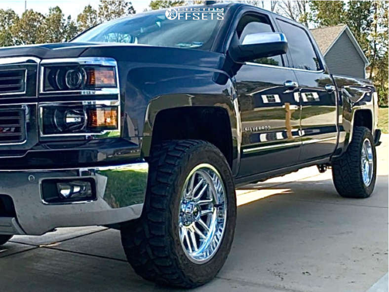2015 Chevrolet Silverado 1500 with 20x10 -19 Fuel Ignite and 33/12.5R20 ...