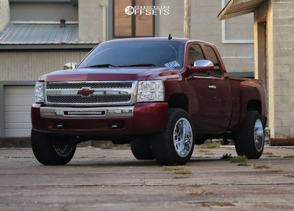 2013 Chevrolet Silverado 1500 with 20x12 -44 XD Grenade and 33/12.5R20 ...