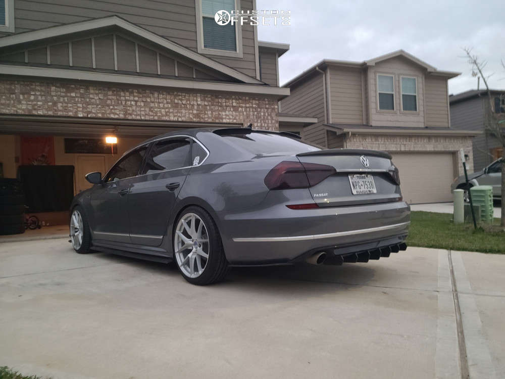 2017 Volkswagen Passat with 19x8.5 35 Aodhan Aff7 and 225/40R19 ...