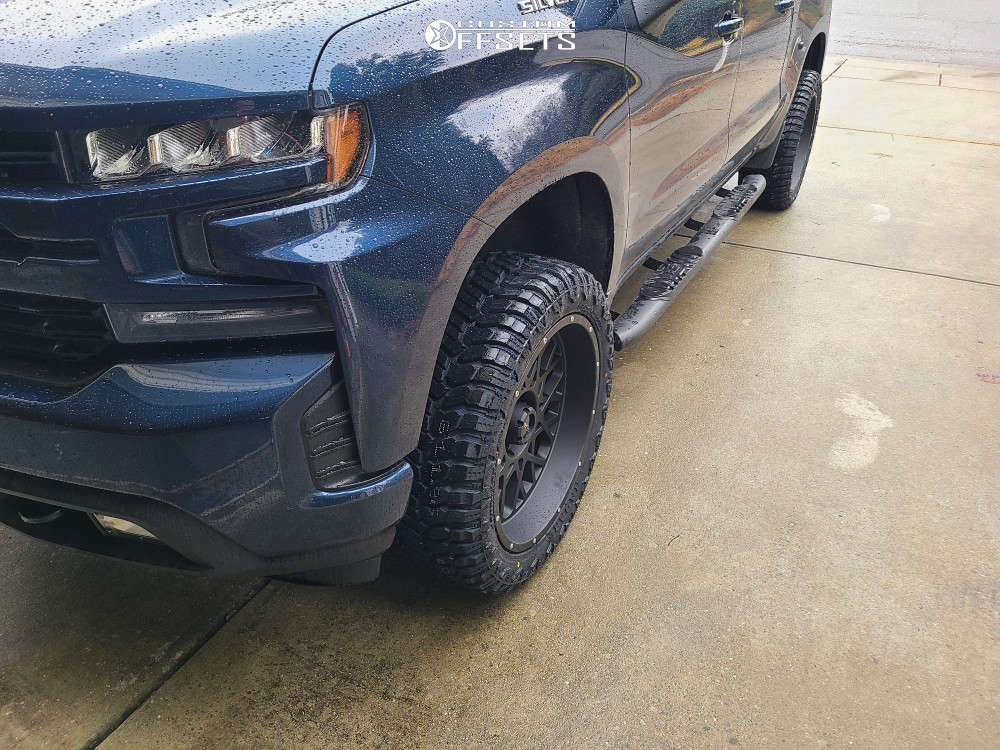 2020 Chevrolet Silverado 1500 with 22x10 -19 Vision Rocker and 33/12 ...