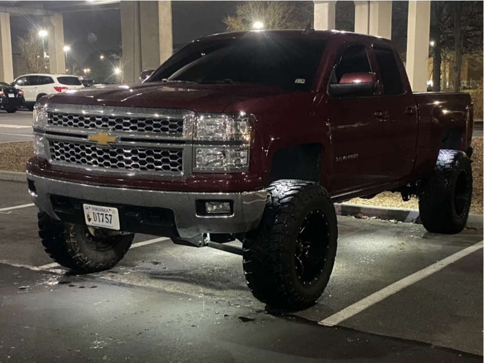 2015 Chevrolet Silverado 1500 with 20x12 -44 Fuel Maverick and 38/13 ...