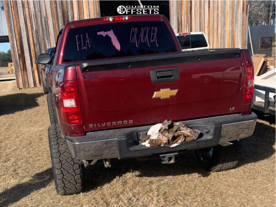 2013 Chevrolet Silverado 1500 with 22x12 -44 Tuff T2a and 35/12.5R22 ...