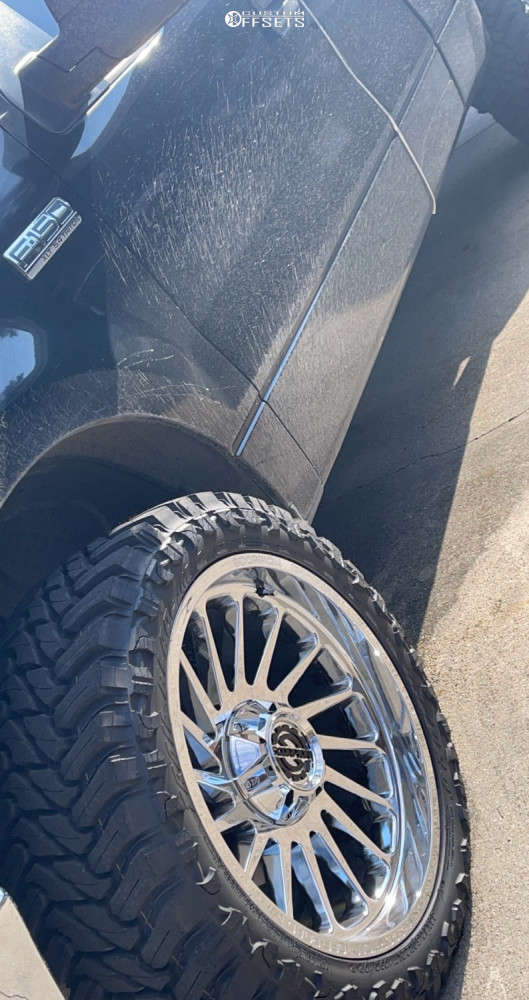 2005 Ford F-150 with 22x10 -19 Scorpion Saw and 33/12.5R22 Atturo Trail Blade Mt and Suspension ...