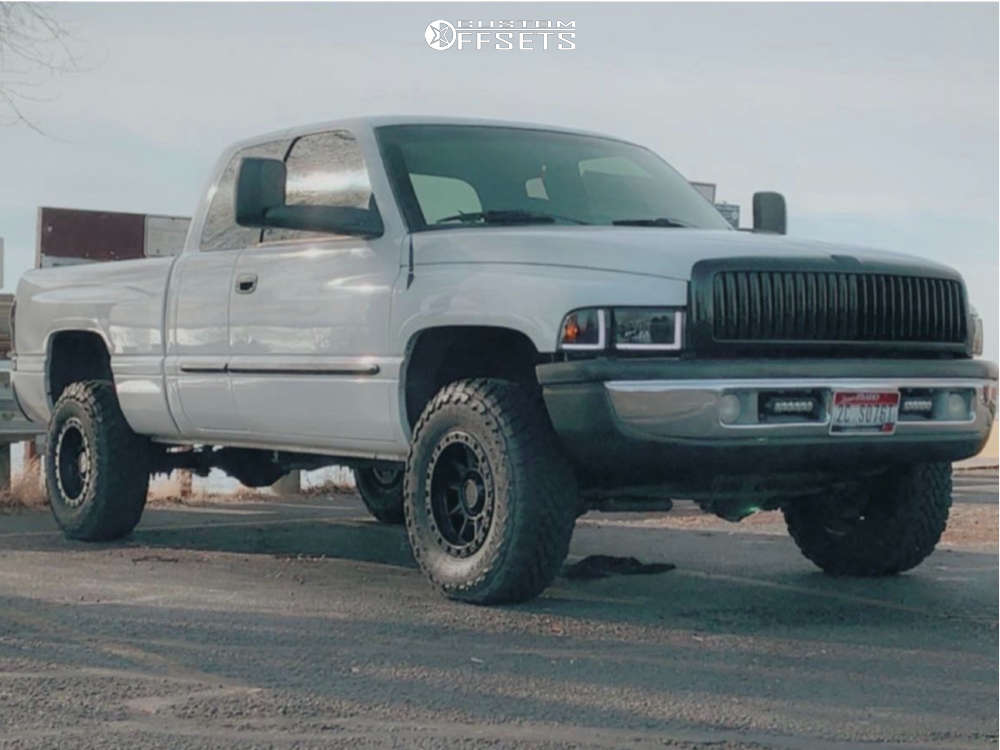 2001 Dodge Ram 1500 with 16x10 -25 American Racing Ar202 and 275/65R16 ...