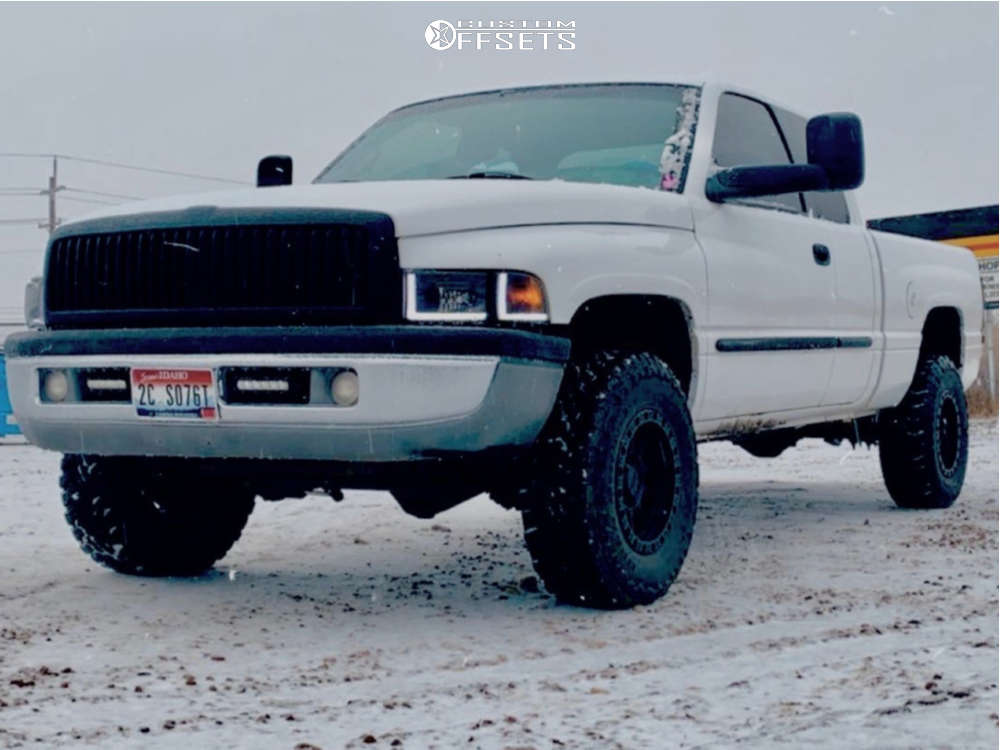 2001 Dodge Ram 1500 with 16x10 -25 American Racing Ar202 and 275/65R16 ...