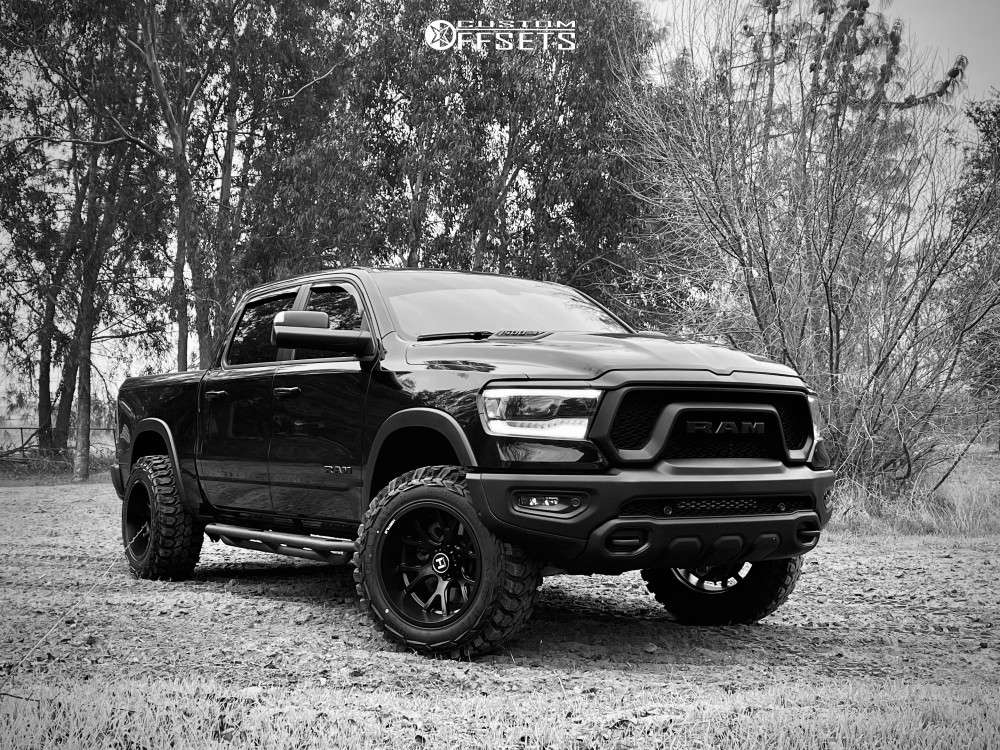 2020 Ram 1500 with 20x12 -44 Hostile Rage and 35/12.5R20 Gladiator ...