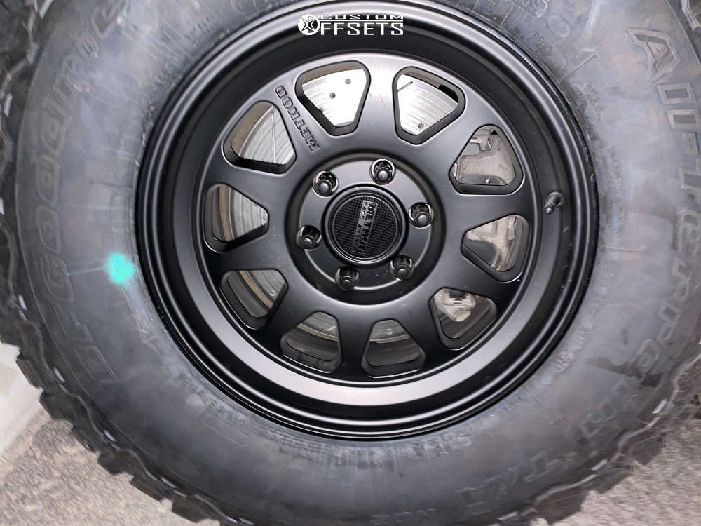 2015 Ford F-150 with 17x8.5 Method Mr316 and 285/75R17 BFGoodrich All ...