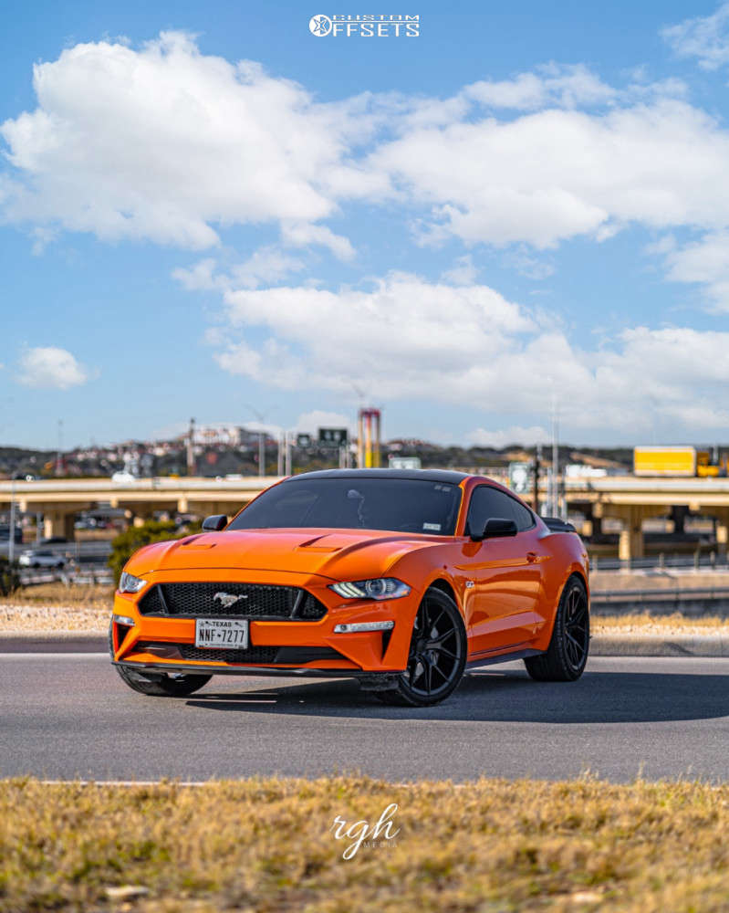 2020 Ford Mustang with 20x9 30 Verde Axis and 275/35R20 Nitto Nt555 G2 ...