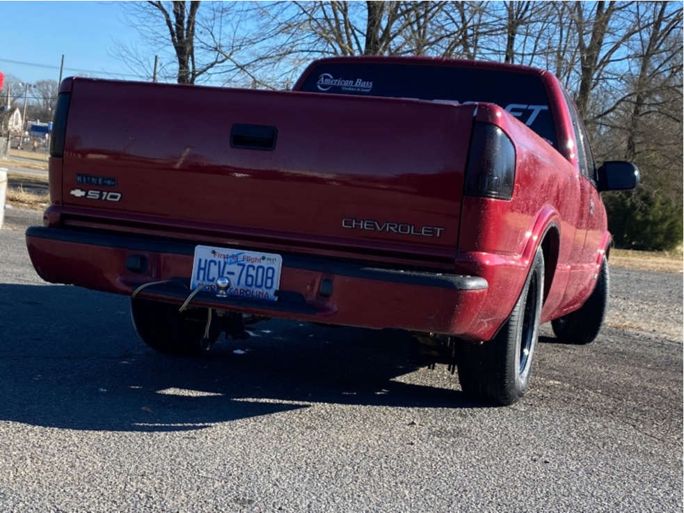 1999 Chevrolet S10 with 15x7 -6 Vision Soft 8 and 33/12.5R15 Achilles ...