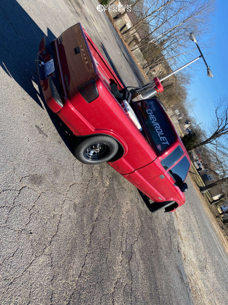 1999 Chevrolet S10 with 15x7 -6 Vision Soft 8 and 33/12.5R15 Achilles ...
