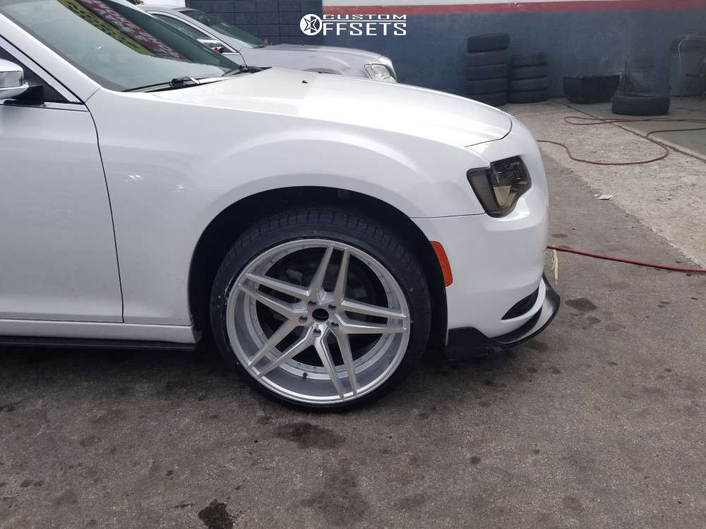 2019 Chrysler 300 with 22x10.5 25 Rosso Reactive and 265/35R22 Accelera ...