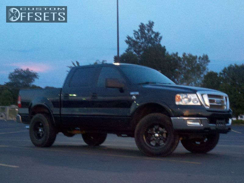 2005 Ford F-150 with 18x10 0 Helo He904 and 295/70R18 Nitto Terra ...