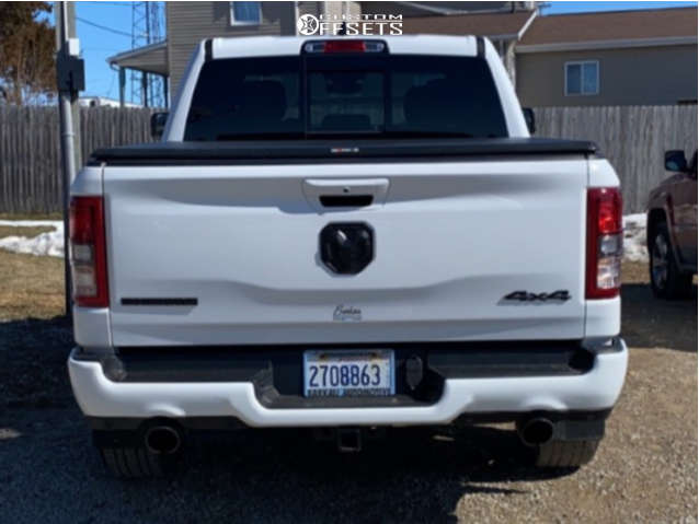 2020 Ram 1500 with 20x9 -12 Wicked Offroad W905 and 32/10.5R20 ...