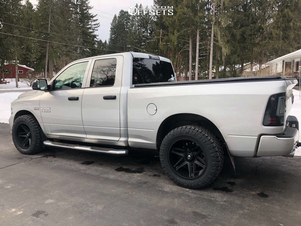 2015 Ram 1500 with 20x10 -25 Vision Razor and 33/12.5R20 Nitto Ridge ...