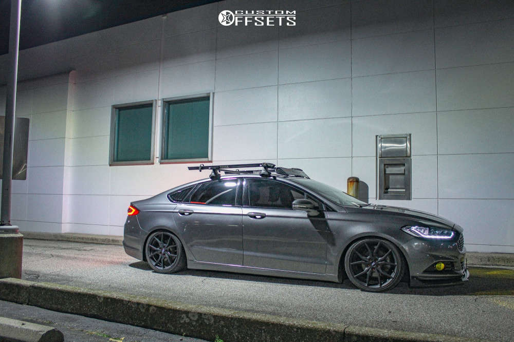 2014 Ford Fusion with 19x8.5 44 OEM Wheels Focus Rs Oem and 235/35R19 ...