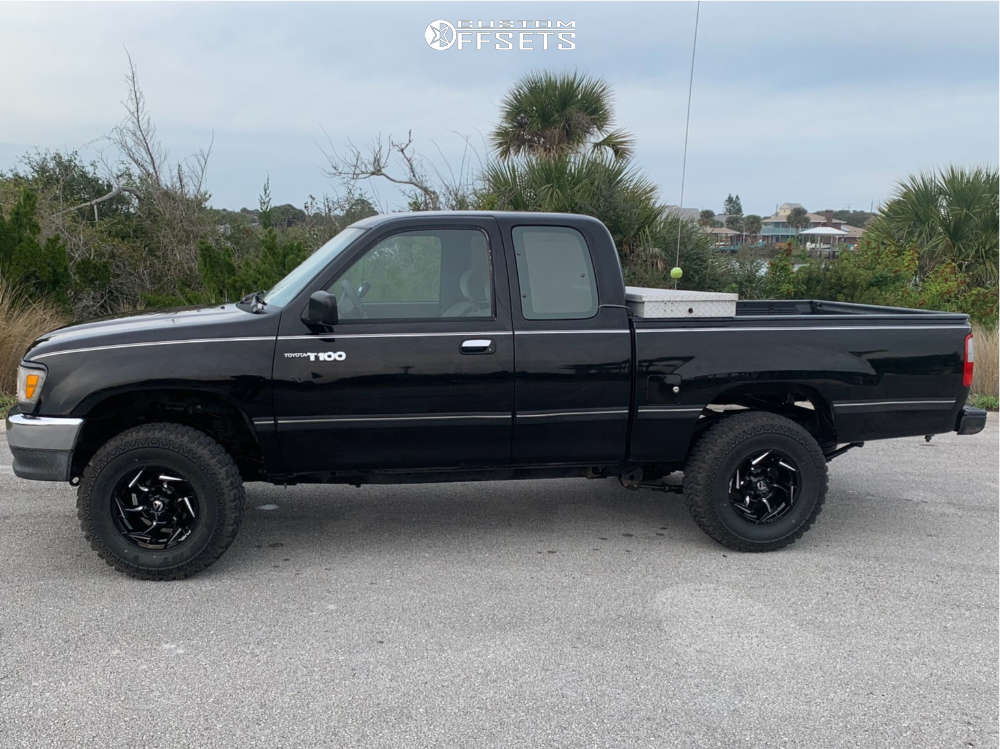 1995 Toyota T100 with 15x8 -18 Fuel Reaction and 31/10.5R15 Eldorado ...