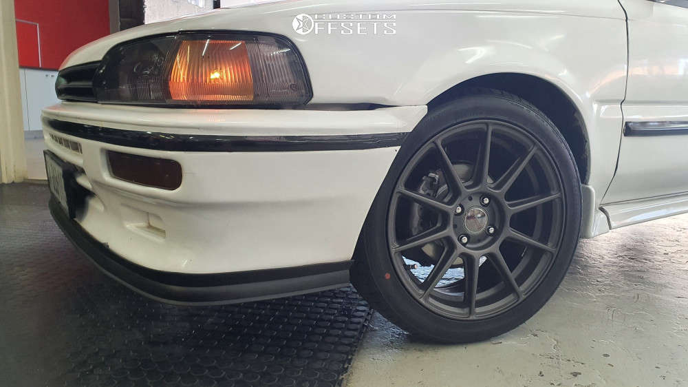 1990 Toyota Corolla with 16x7 38 A-Line Spree and 205/45R16 Roadstone ...