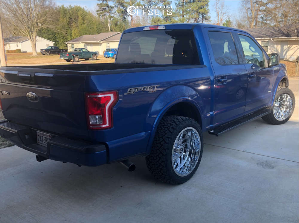 2017 Ford F-150 with 22x12 -44 TIS 544C and 33/12.5R22 Venom Power ...